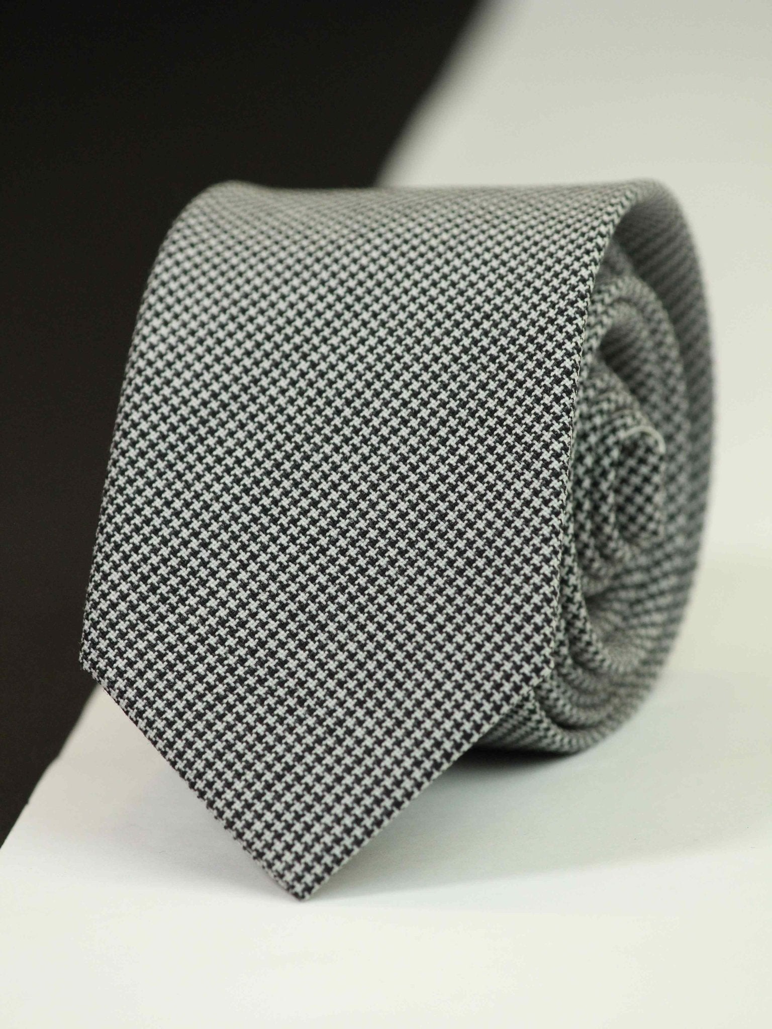 Grey Geometric Wool Skinny Necktie