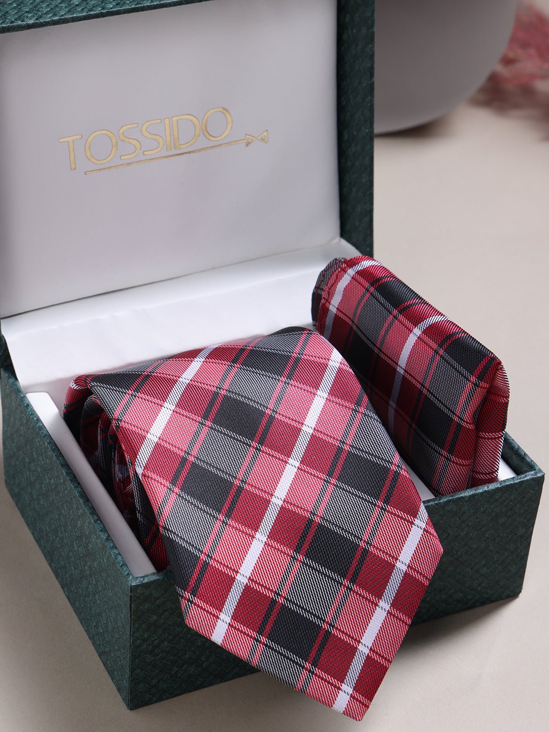 Maroon Check Necktie & Pocket Square Giftset